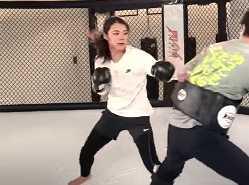 PH002 - eFight【イーファイト】格闘技情報を毎日配信！